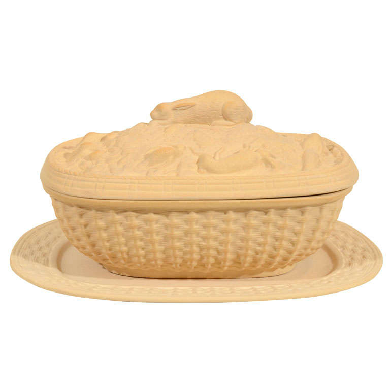 Caneware Game Pie Dish and Stand at 1stDibs