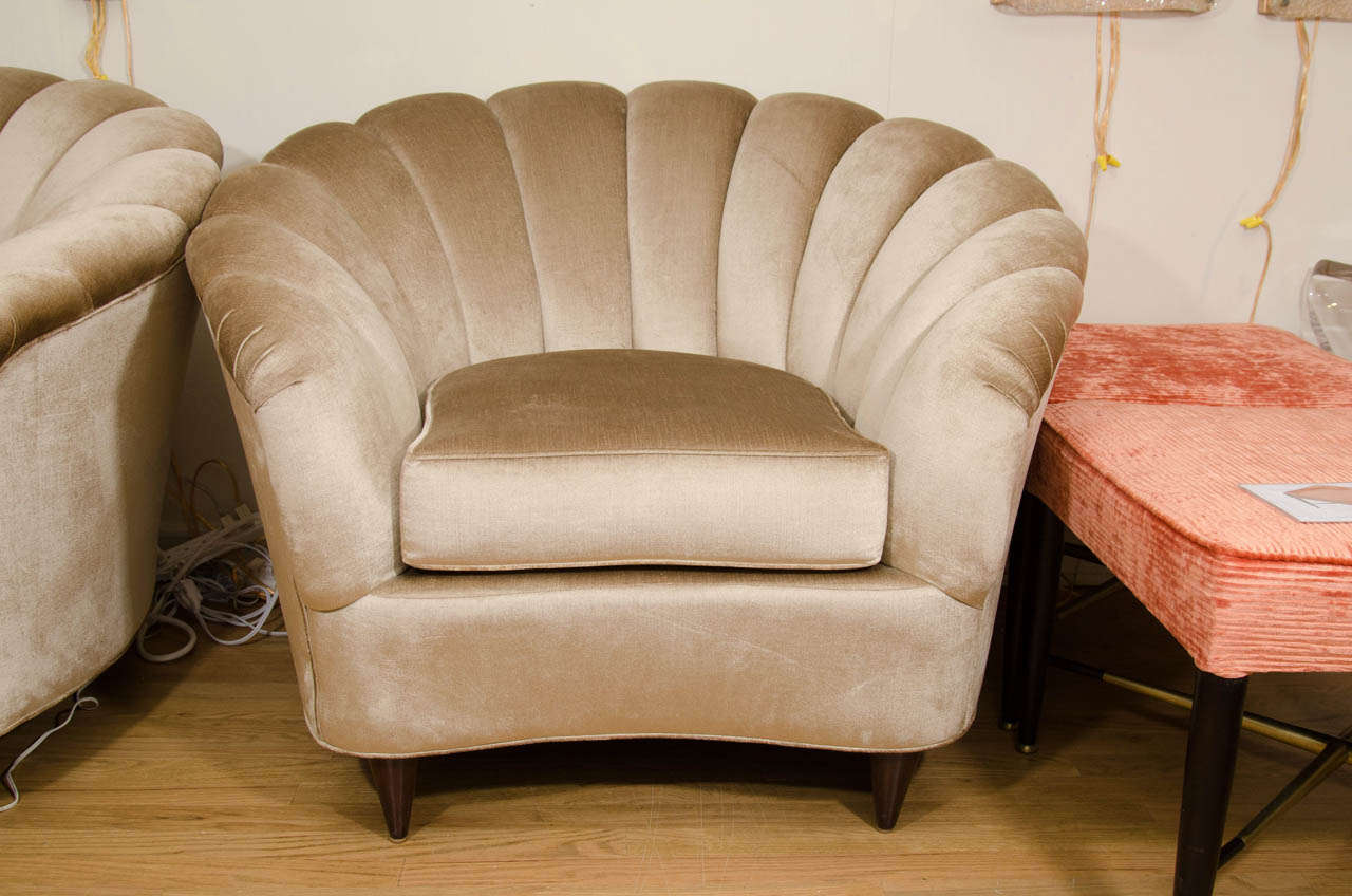 Pair Of Fan Back Upholstered Club Chairs at 1stDibs | upholstered fan ...