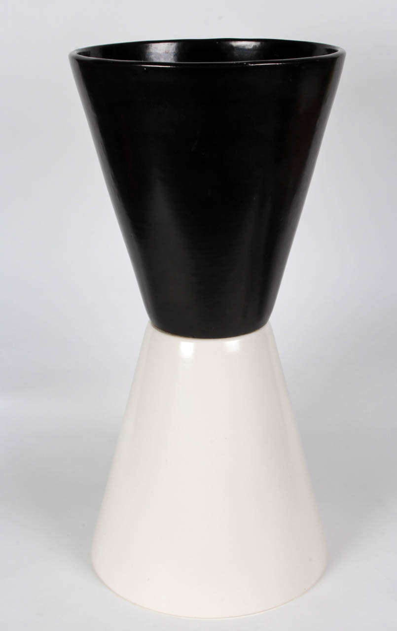 LaGardo Tackett for Architectural Pottery Rare black and white planter ...