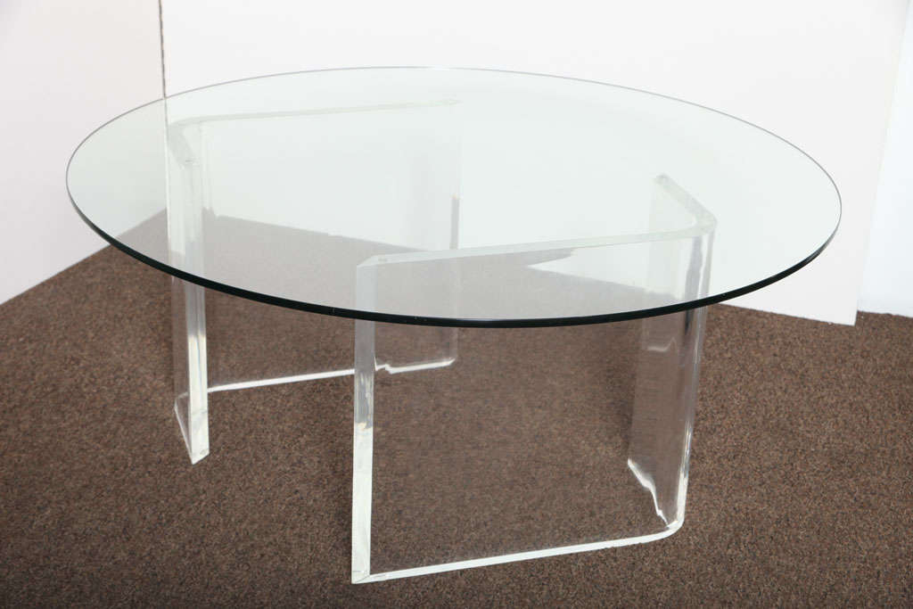 Lucite Round Cocktail Table at 1stDibs