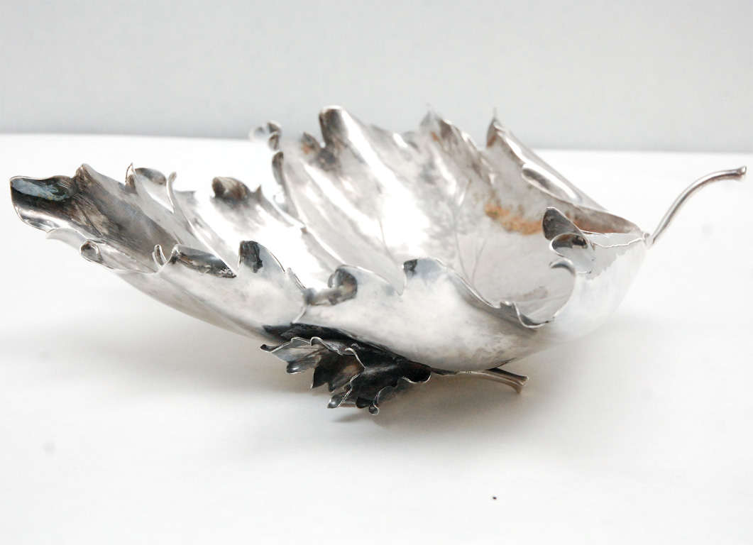 Sterling Silver Maple Leaf Dish by Buccellati at 1stDibs | silver leaf dish