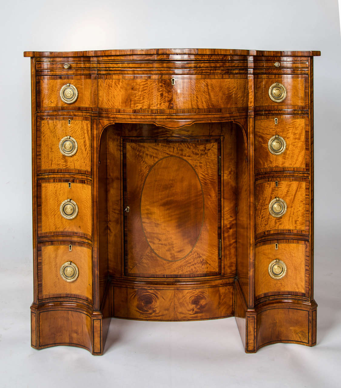 George III Kneehole Desk at 1stDibs