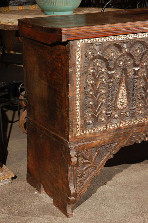 Antique Moorish Syrian Wedding Chest Inlaid With Mother of Pearl at ...