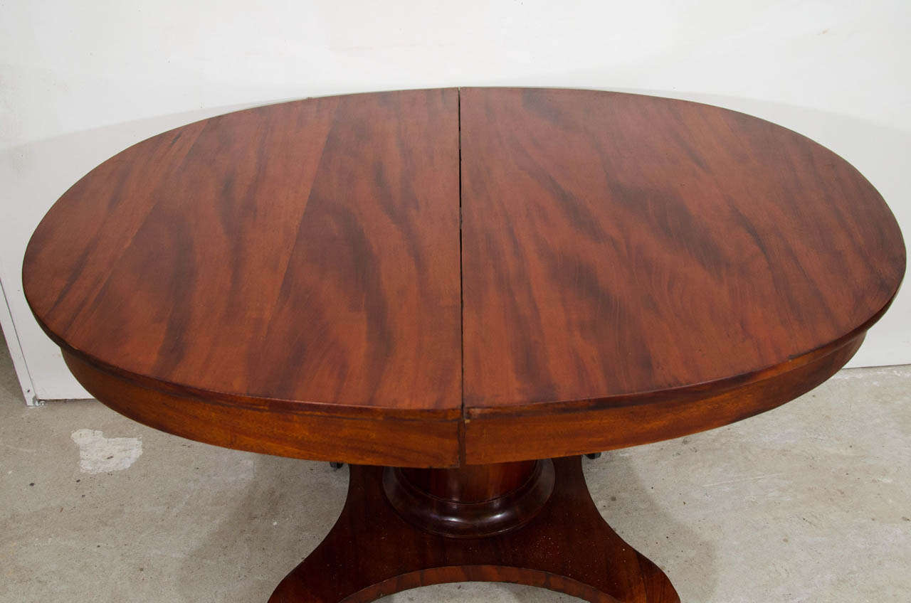1900's Dining Room Table For Sale at 1stDibs