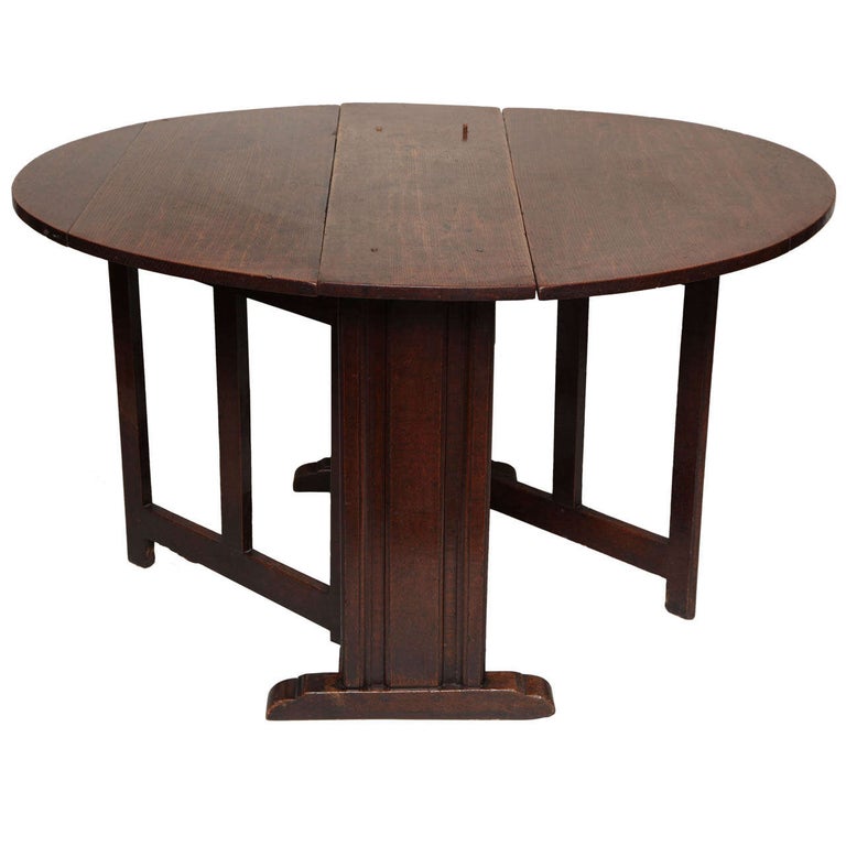 17th c. English or Welsh Oval Gate Leg Table of Rare Form at 1stDibs