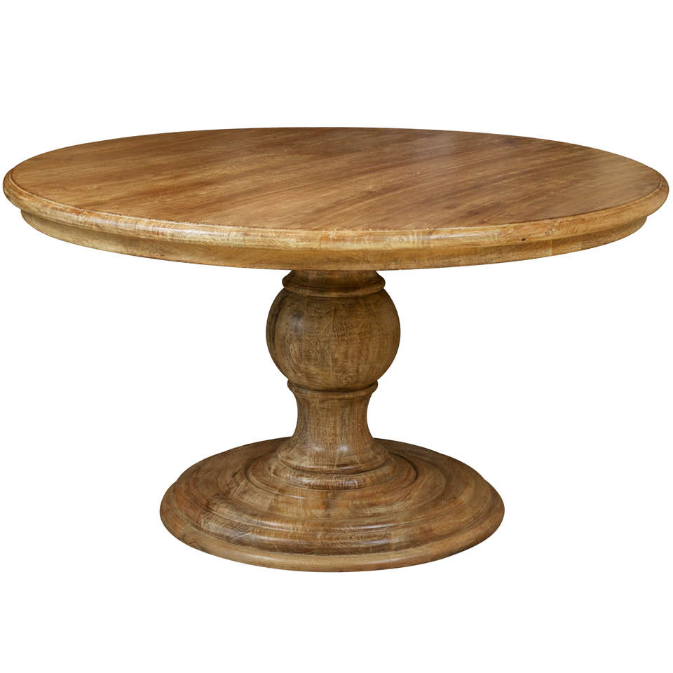 A fabulous round dining table For Sale at 1stDibs