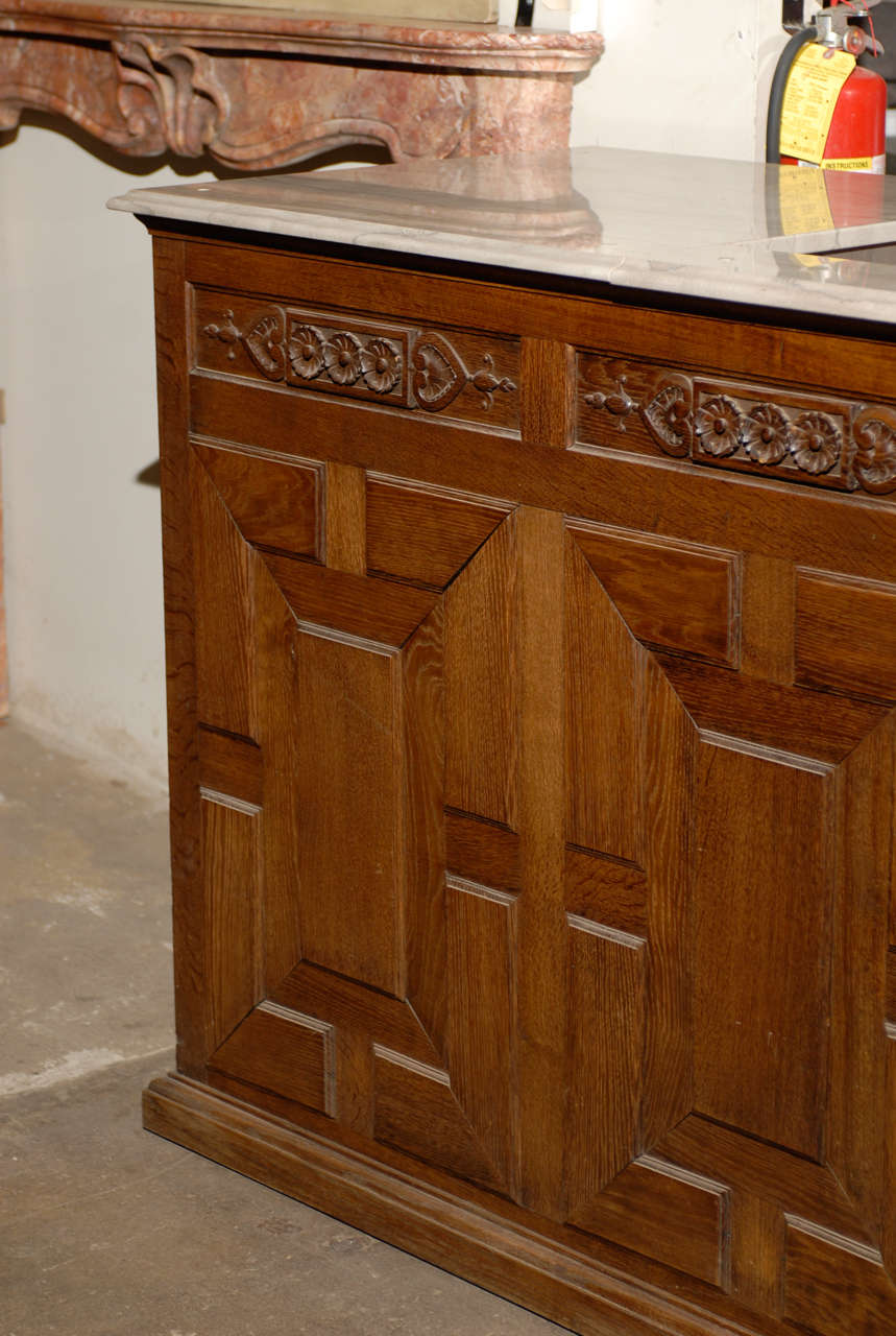 French Oak Faced Bar. For Sale at 1stDibs