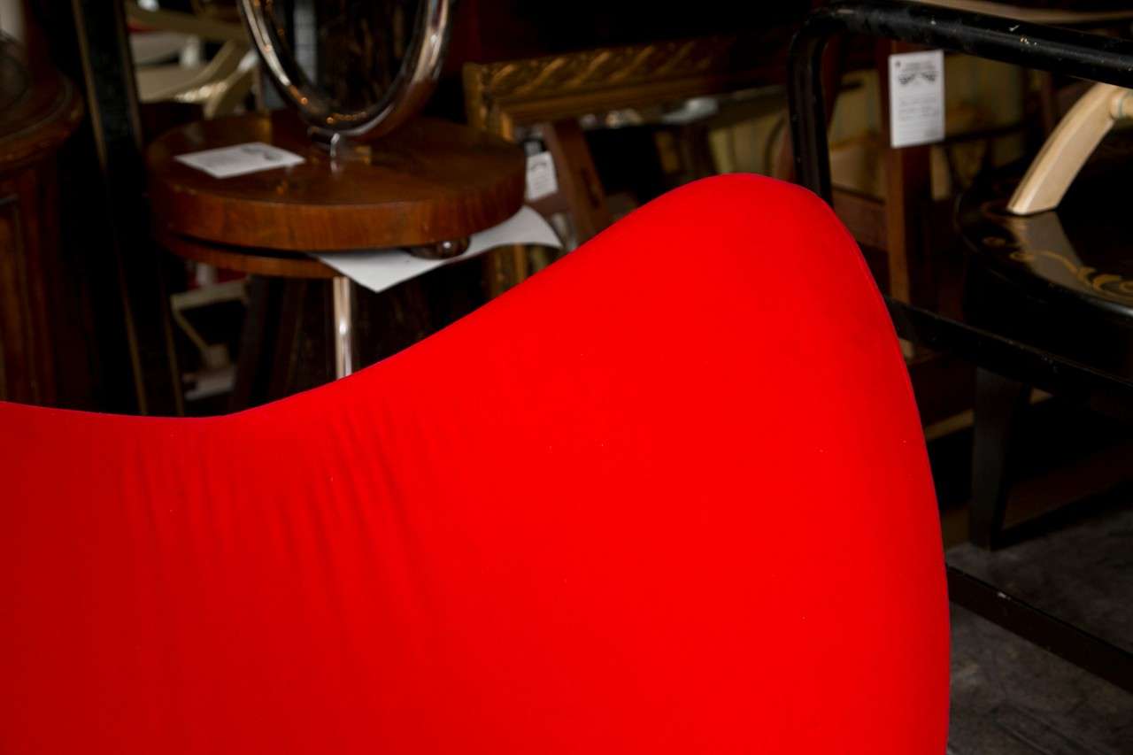 Pair of Mid-Century Red Lip Swivel Chairs with Chrome Bases at 1stDibs