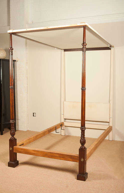 Pair of English Poster Beds For Sale at 1stDibs