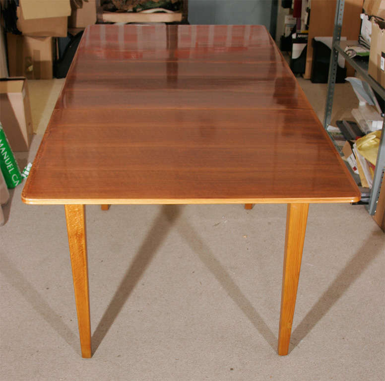 An extending oak dining Table by Gordon Russell of Broadway. at 1stDibs ...