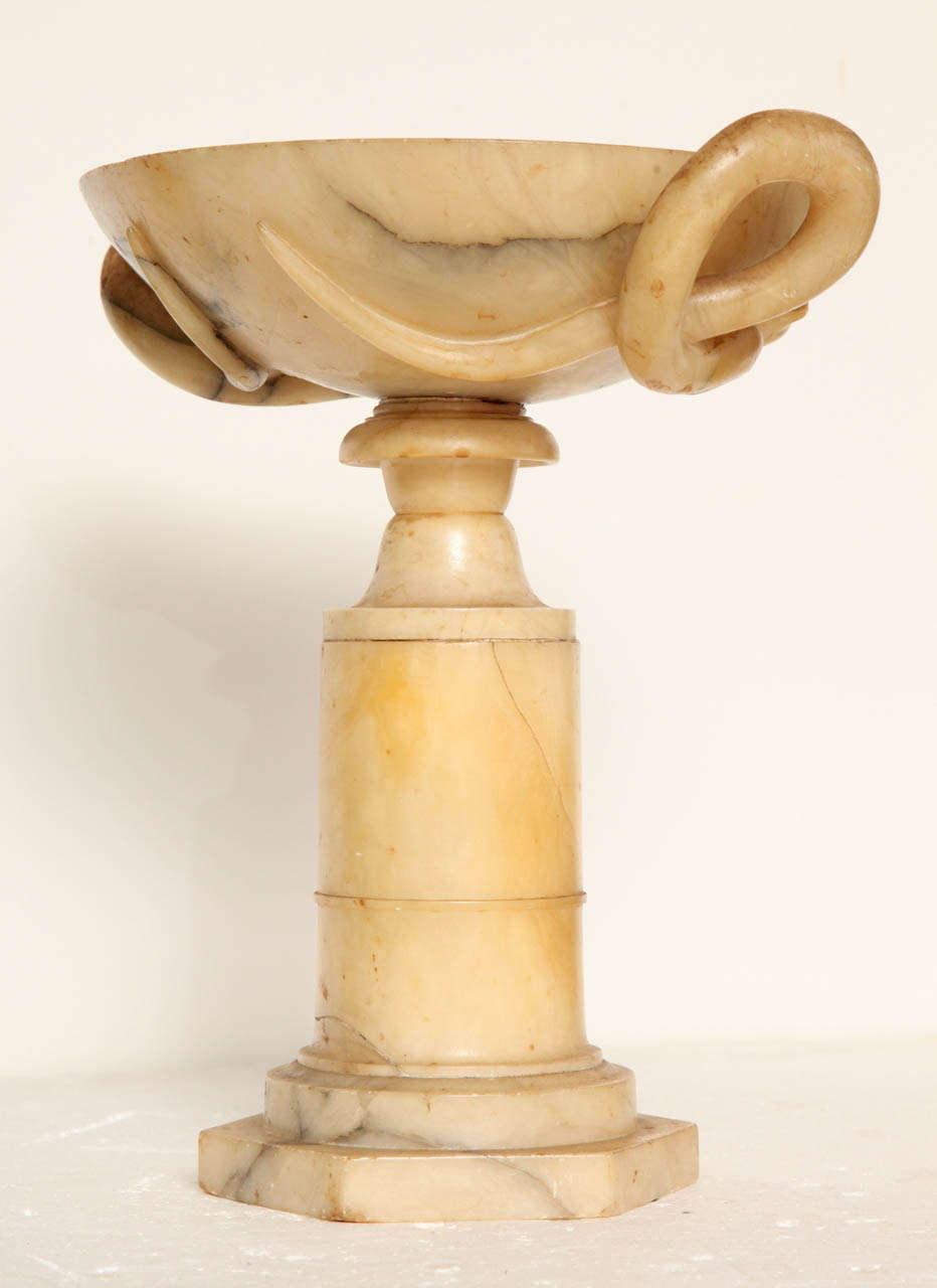 19th Century Italian Alabaster Tatza For Sale at 1stDibs