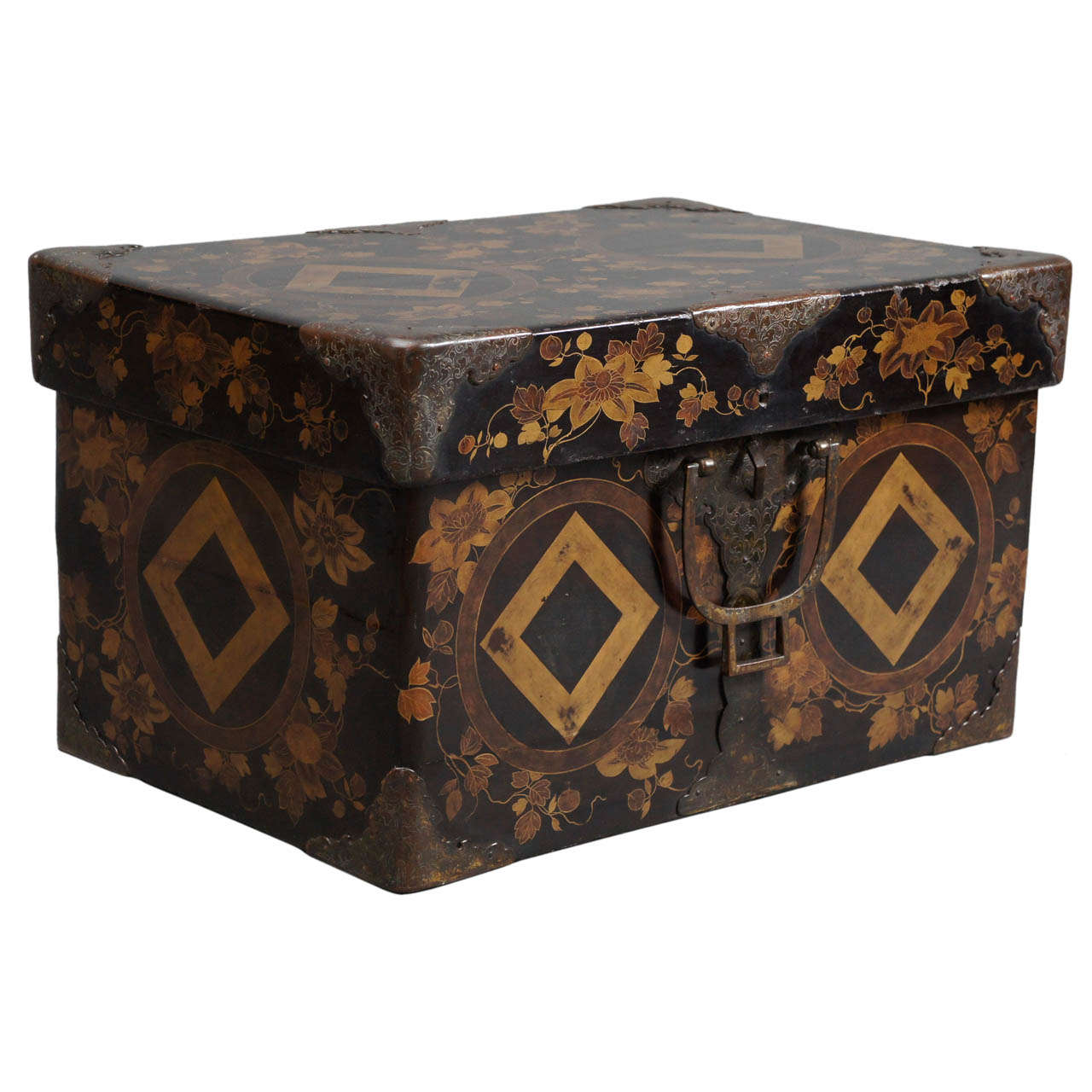 Black Lacquer Kimono Box For Sale at 1stDibs