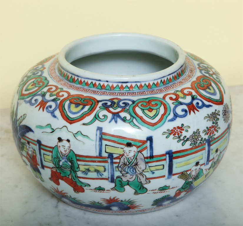 Wucai Style Porcelain Vase with Five Color Glaze, 20th Century For Sale ...