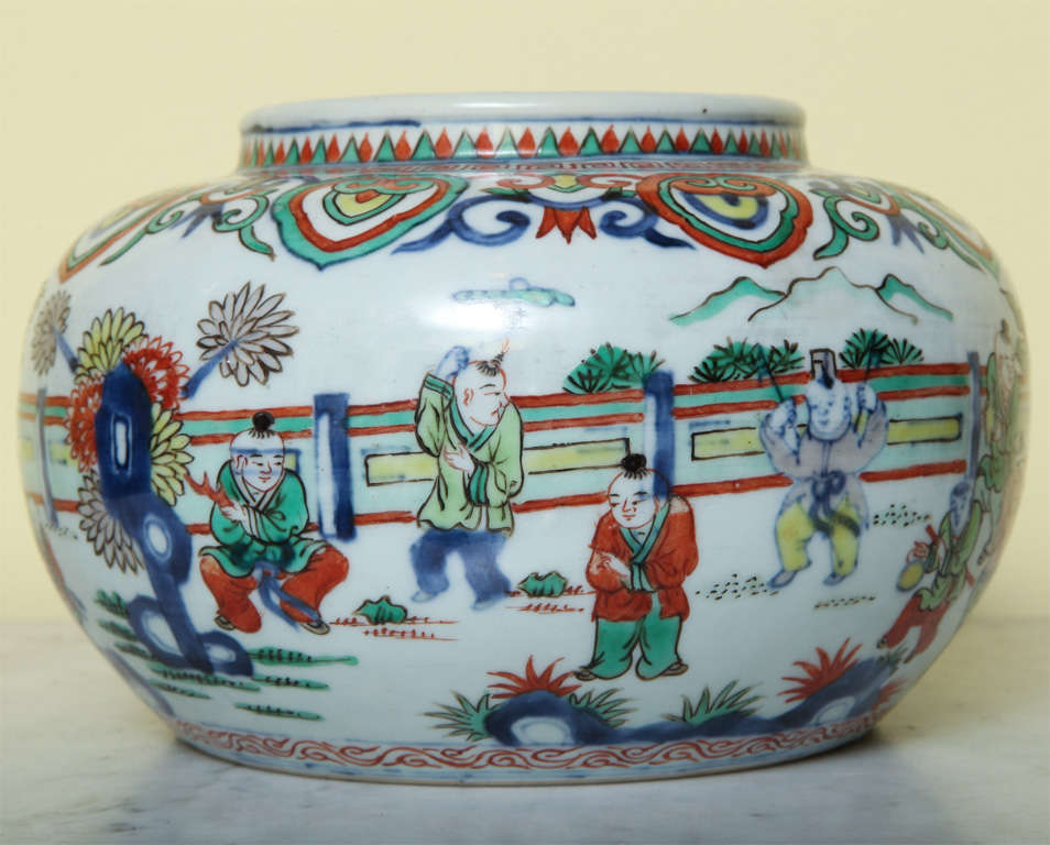 Wucai Style Porcelain Vase with Five Color Glaze, 20th Century For Sale ...