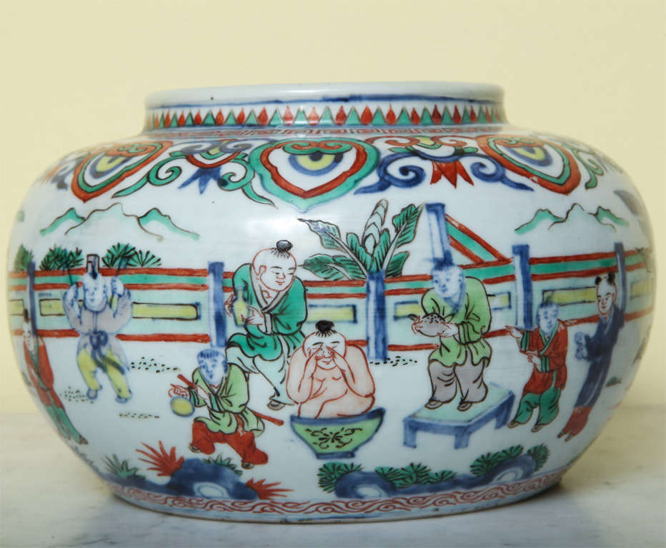 Wucai Style Porcelain Vase with Five Color Glaze, 20th Century For Sale ...