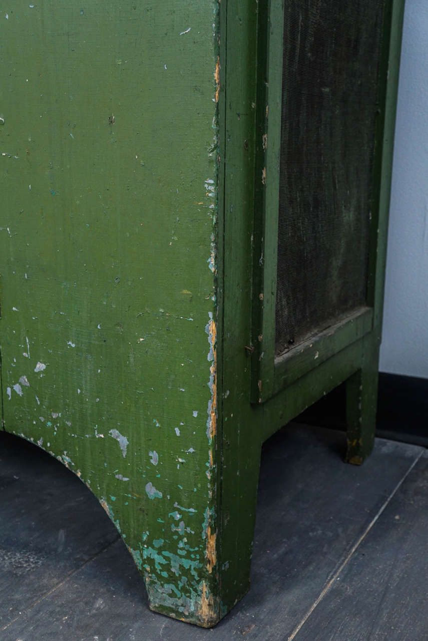 Intensely Green Primitive Food Safe For Sale at 1stDibs