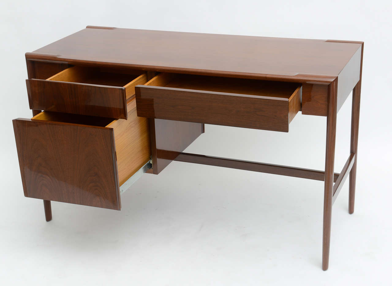 American Modern Walnut Desk For Sale at 1stDibs