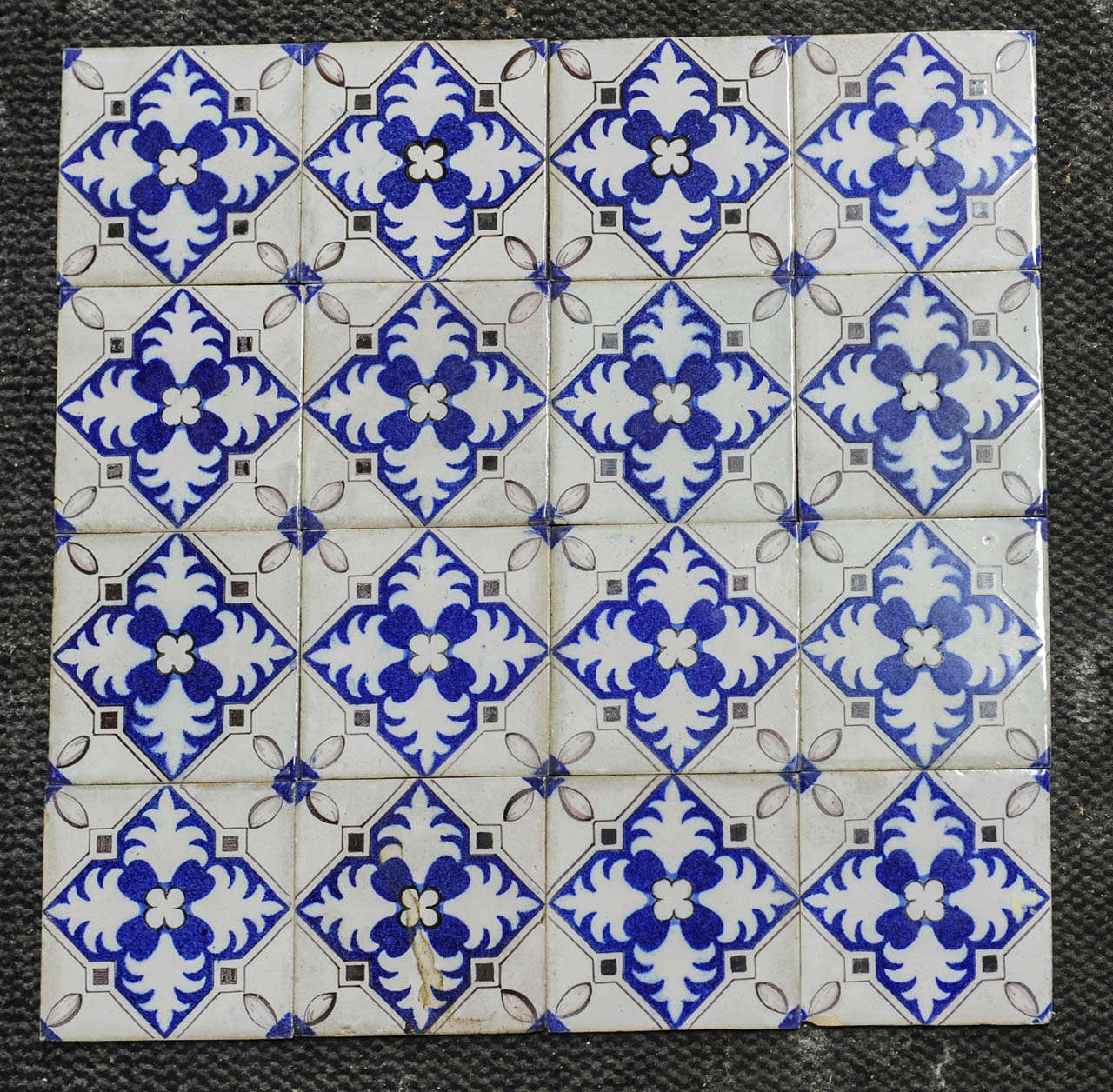 Dutch Tiles Home