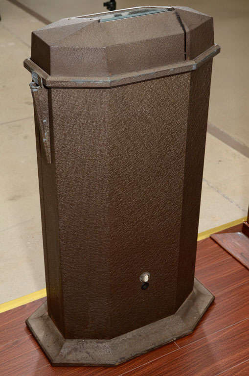 Dow Jones and Co. Wall Street News Ticker Machine at 1stDibs