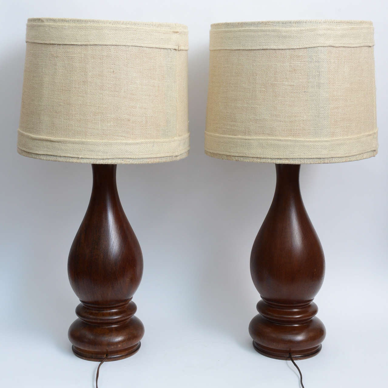 Mid-Century Pair of Dark Hand-Turned Wood Table Lamps For Sale at ...