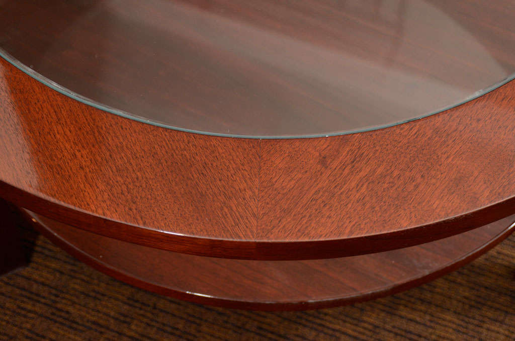 Round Mid-Century American Cocktail Table For Sale at 1stDibs