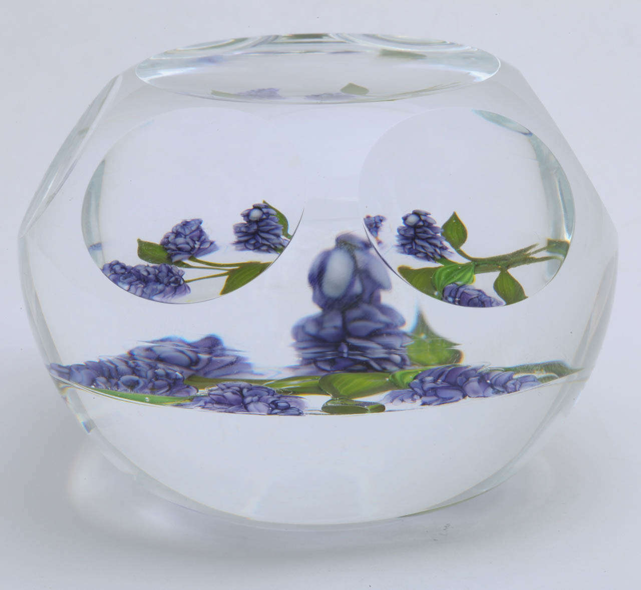 A Beautiful Paul Stankard Faceted Lilacs Paperweight For Sale at 1stDibs