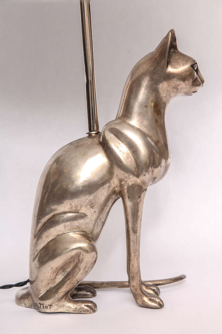 Pair of 1920s Silvered Bronze Sculptural Siamese Cat Table Lamps at 1stDibs