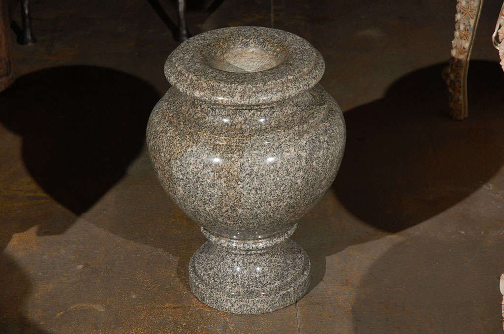 English Granite Urn, circa 1830 For Sale at 1stDibs