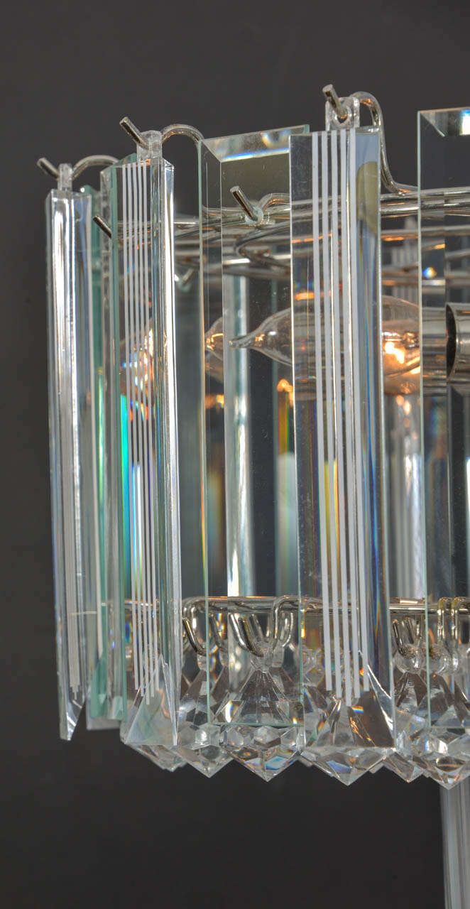 Mid-Century Modern Lucite Chandelier For Sale at 1stDibs