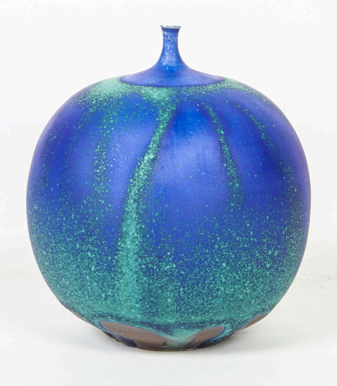 Rose Cabat American Studio Ceramics "Feelie" Porcelain Vessel, circa ...