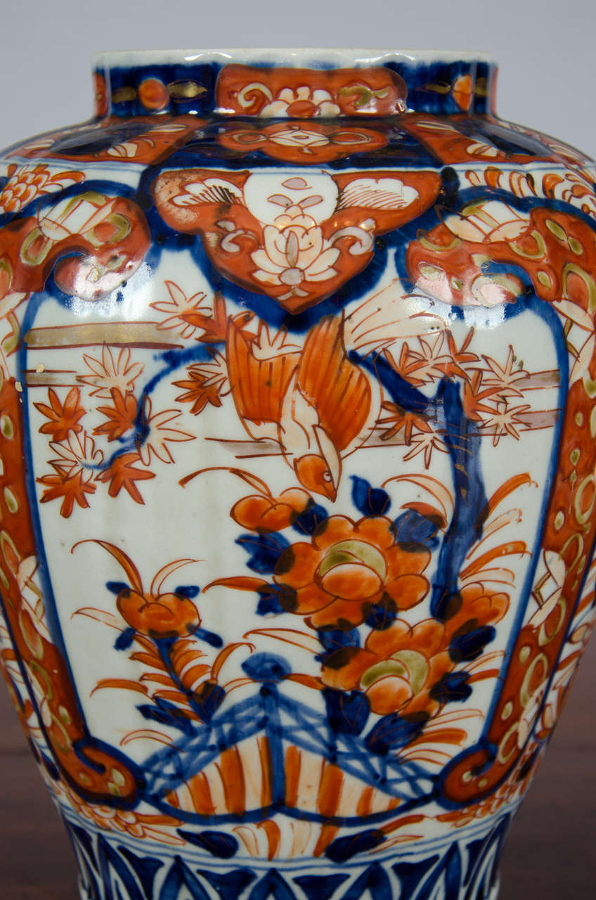 19th Century Lidded Japanese Imari Jar with Flame Shaped Finial at 1stDibs
