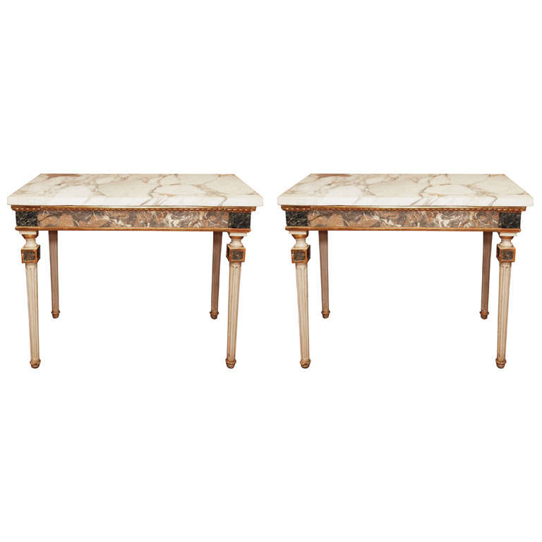 Italian Console Table in Marble For Sale at 1stDibs