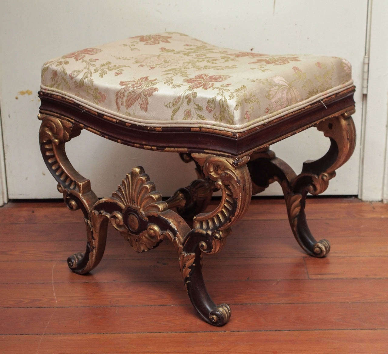 Italian Parcel Gilt and Painted Curule Stool at 1stDibs