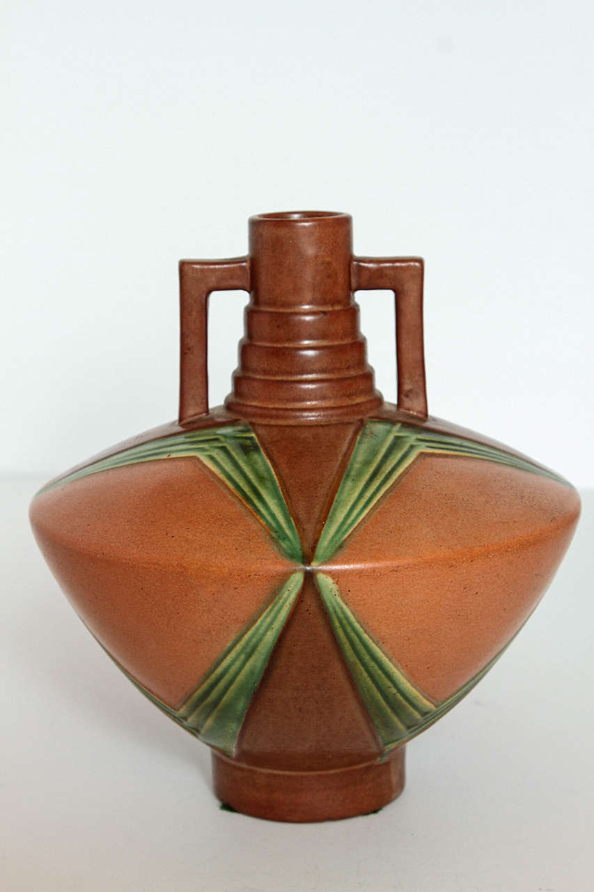 Collection Art Deco Roseville Futura Vases by Frank Ferrell, 1928 at ...