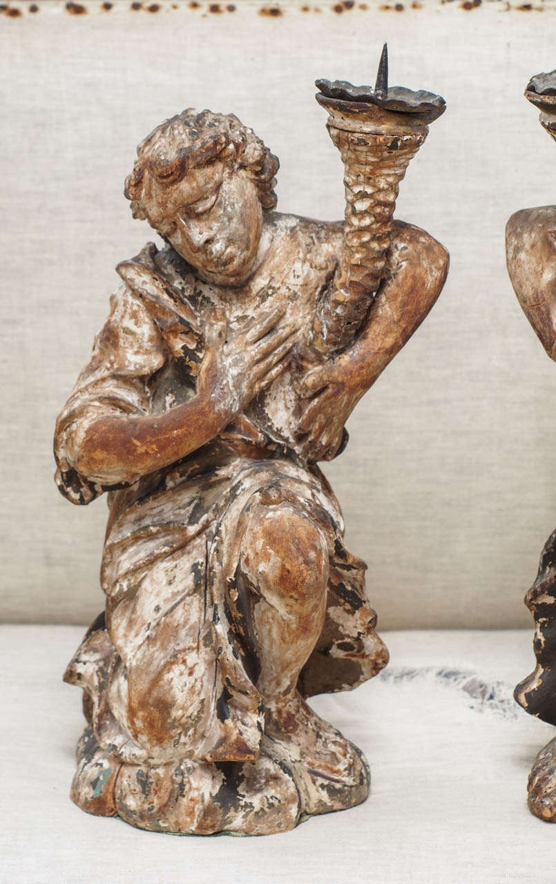 Pair of Beautifully Carved 18th Century Putti For Sale at 1stDibs