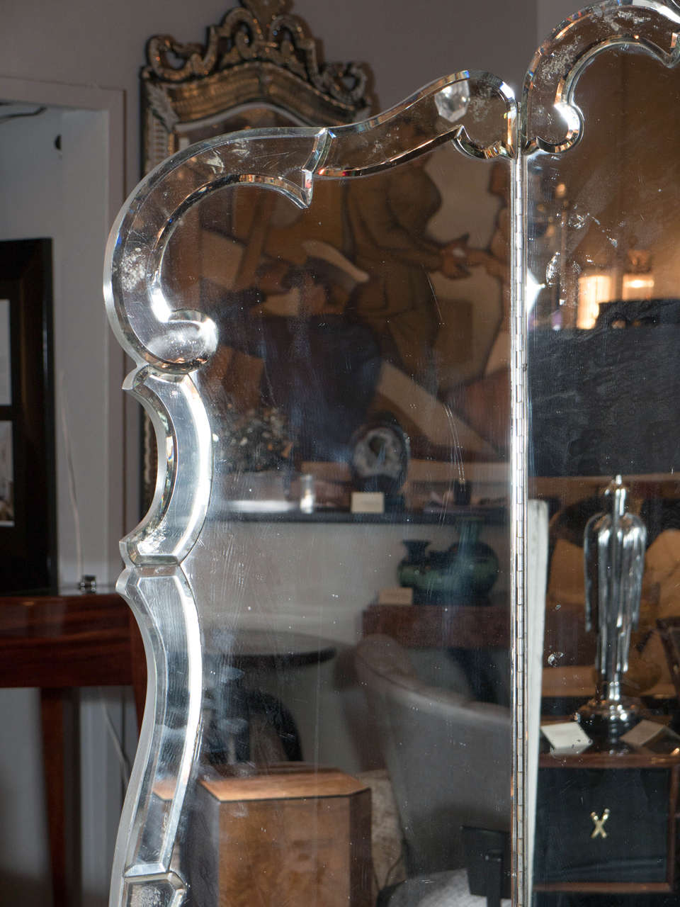 Exquisite 1940's Hollywood Regency Mirrored Dressing Screen at 1stDibs