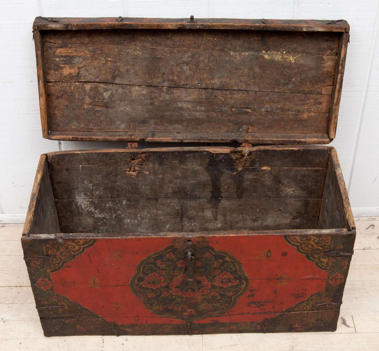 Rare 18th C. Tibetan Chest at 1stDibs
