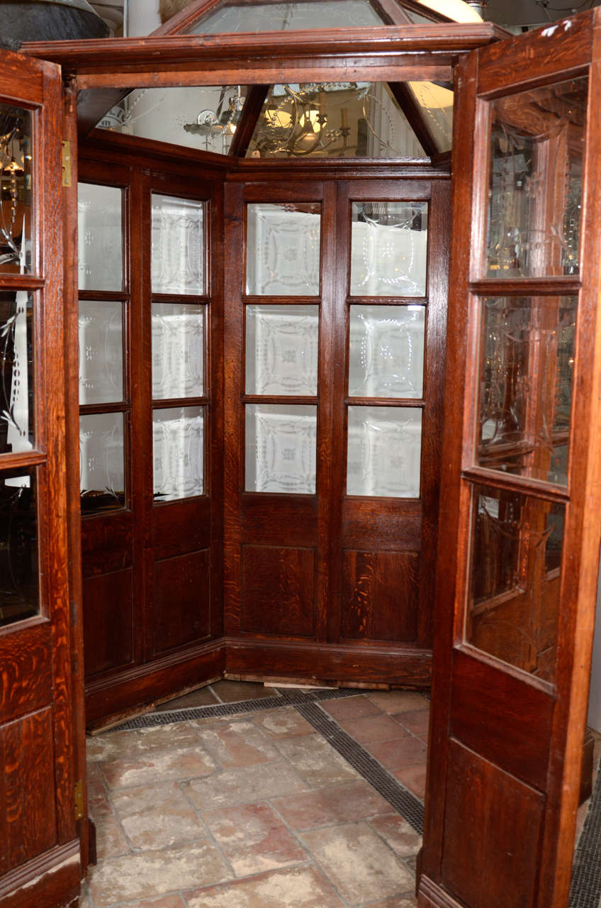 19th Century Oak Booth from London's Crystal Palace, 1851 at 1stDibs