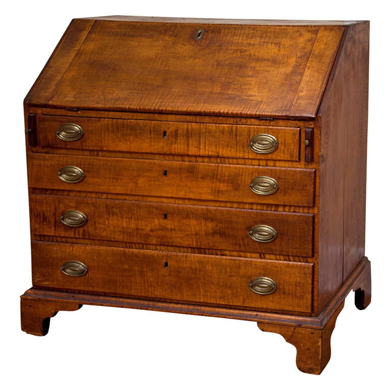 18th Century Tiger Maple Connecticut Desk For Sale at 1stDibs