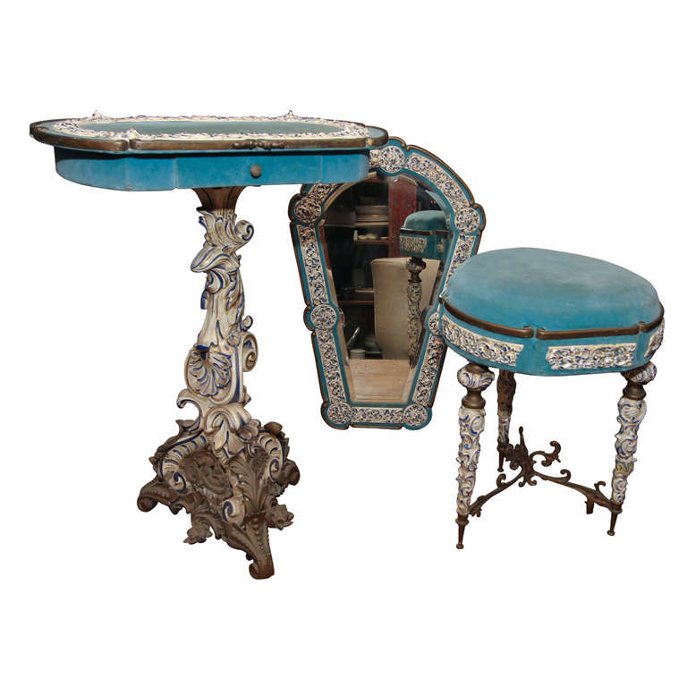 Make Up Stool - 2 For Sale on 1stDibs