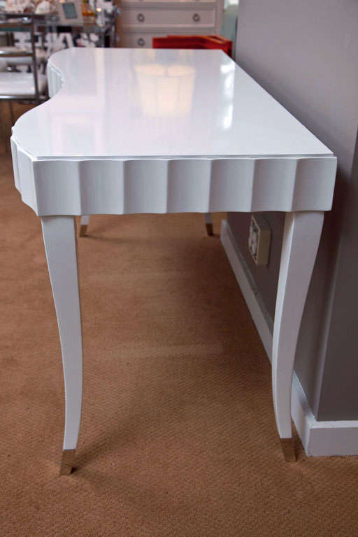 White Lacquered Desk/Vanity Barbara Barry for Baker at 1stDibs ...
