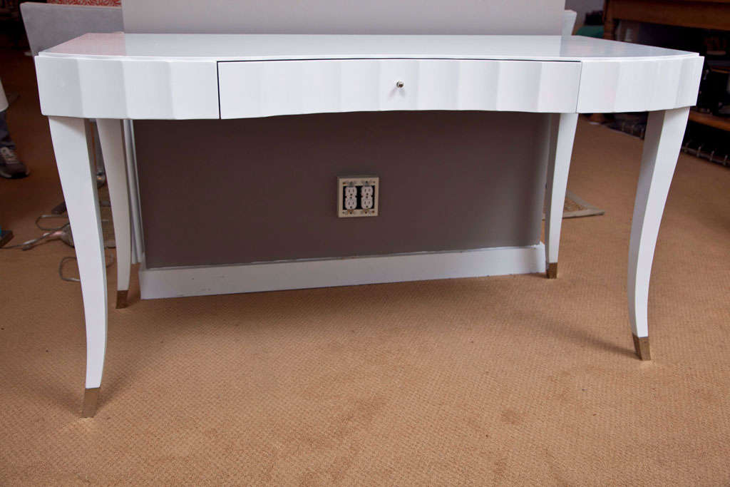 White Lacquered Desk/Vanity Barbara Barry for Baker at 1stDibs ...