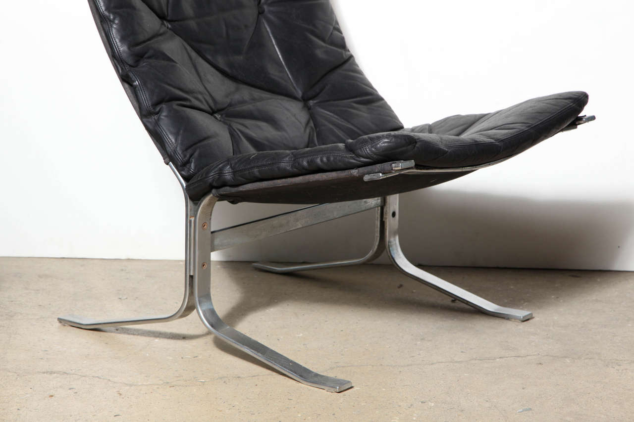 Ingmar Relling "Siesta" Style Black Leather and Chrome Lounge Chair at ...