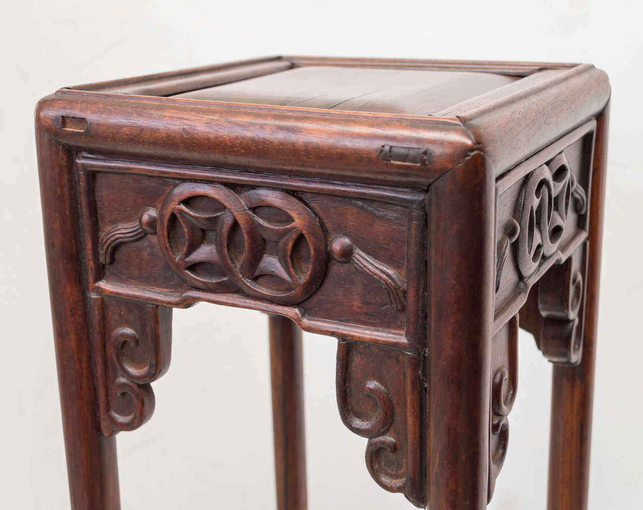 Chinese Hong Mu Vase Stand or Side Table at 1stDibs | vase table stand ...