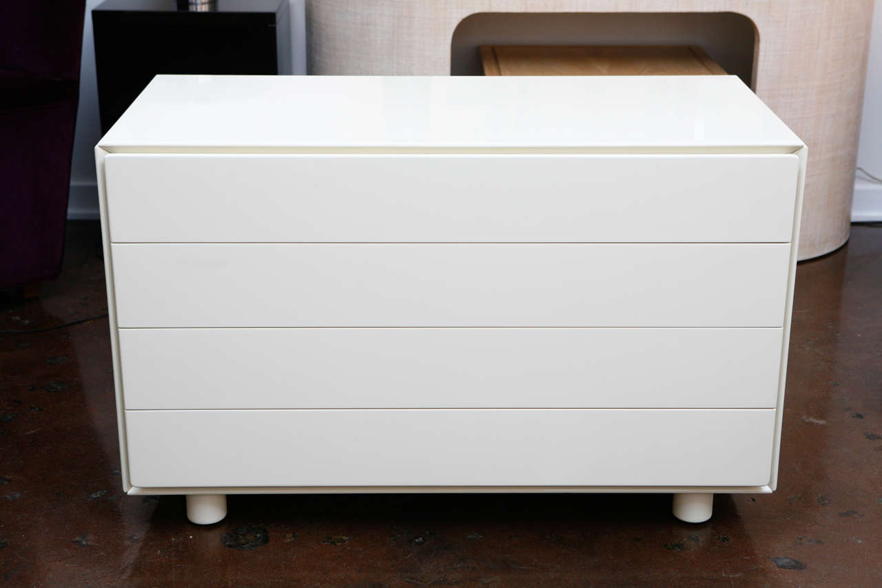 White Lacquer Chest of Drawers at 1stDibs