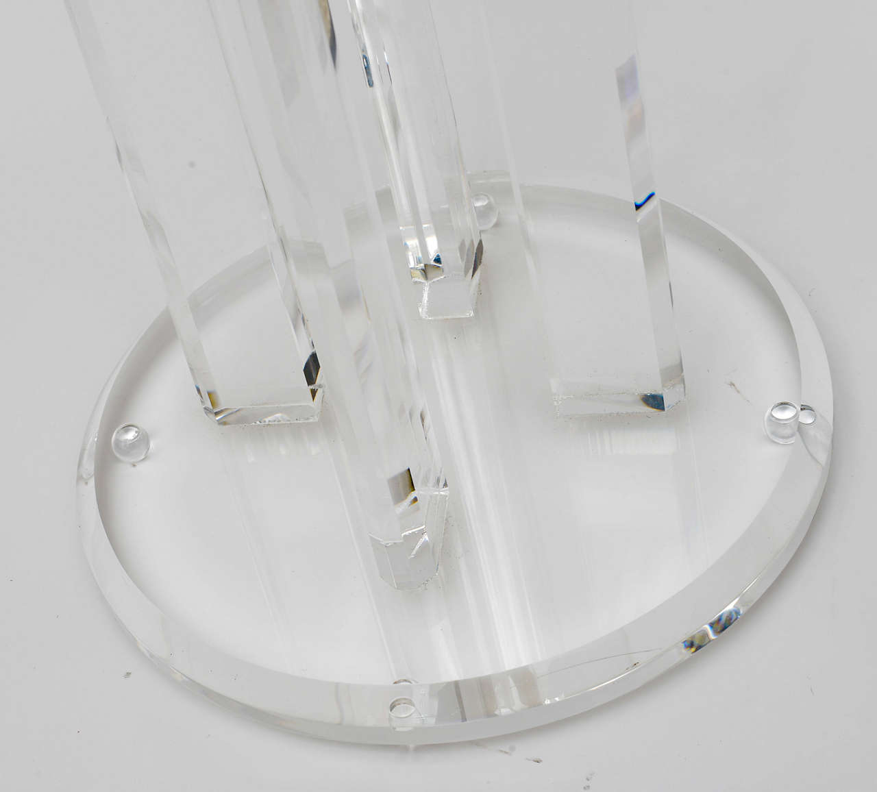 Round Lucite Pedestal at 1stDibs | lucite pedestals
