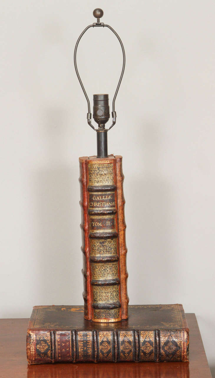 Books Lamp with Custom Shade from Early 20th Century England For Sale ...