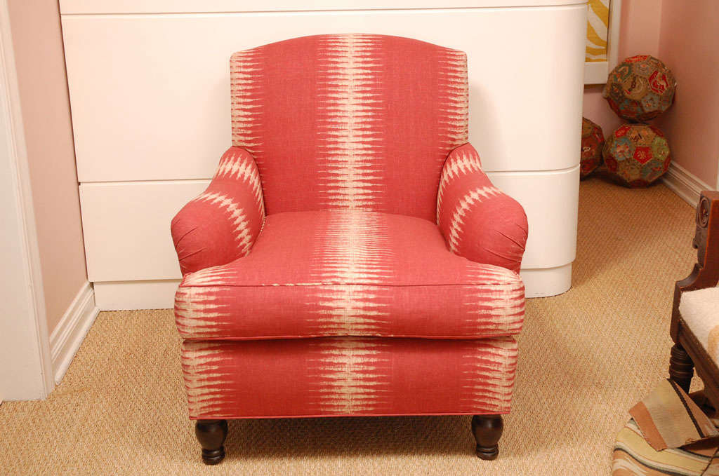 Pair of vintage armchairs upholstered in Peter Dunham linen at 1stDibs