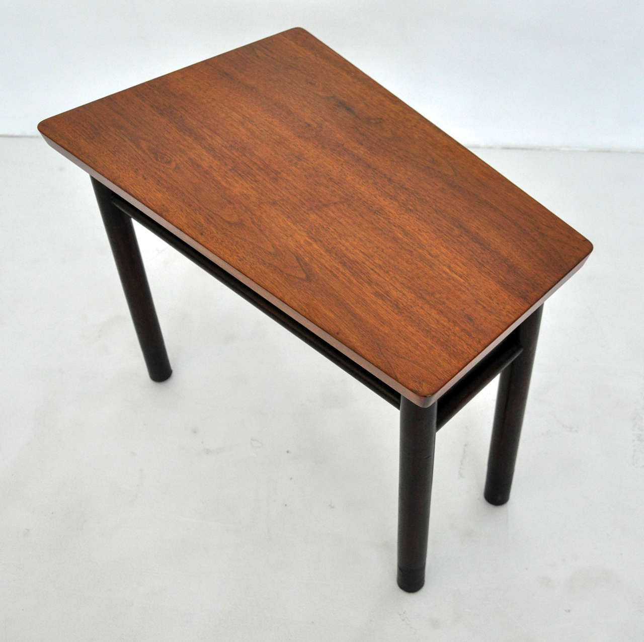 Dunbar Angular End Table by Edward Wormley at 1stDibs
