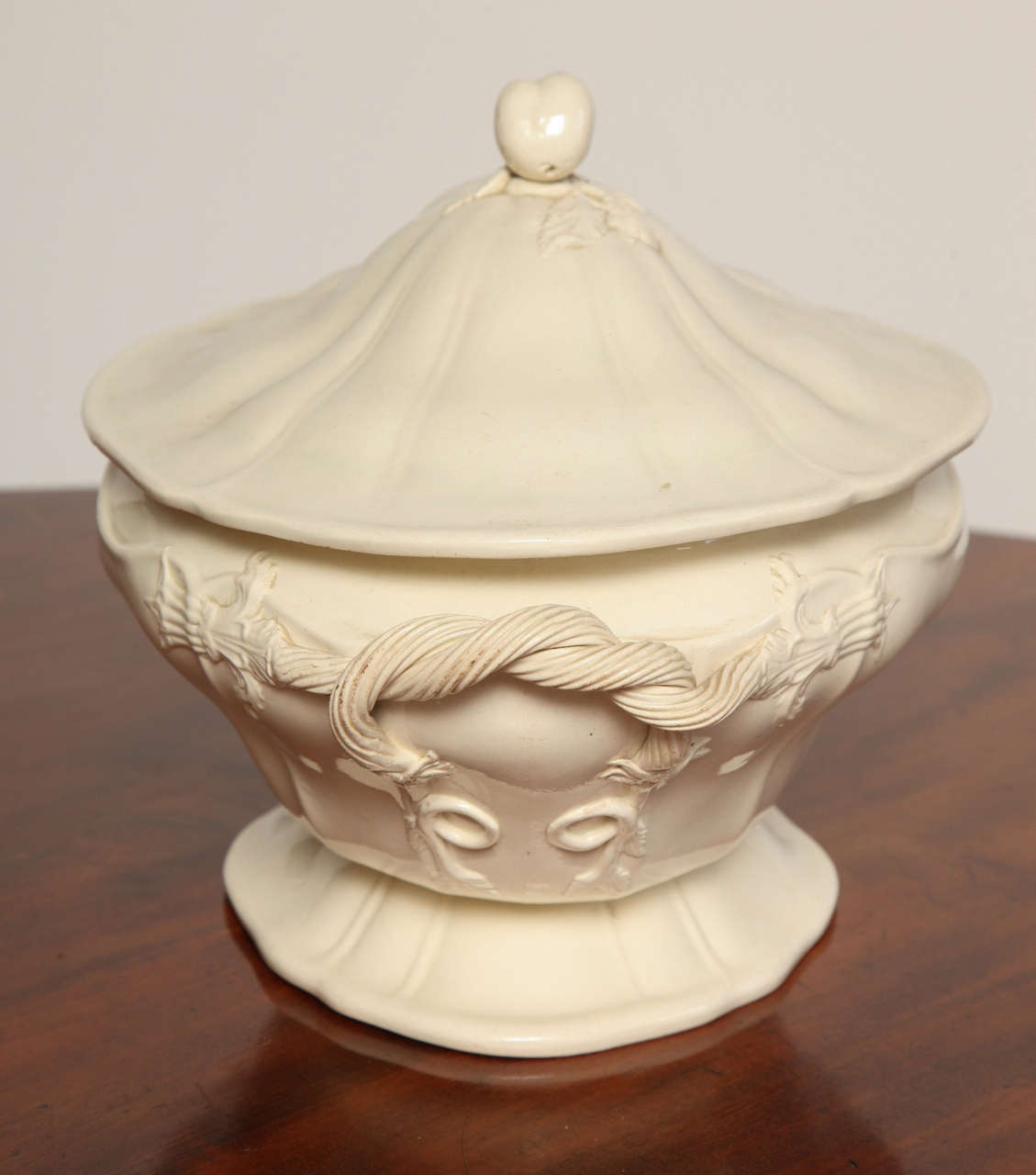 Early 19th Century Leeds Creamware Tureen For Sale at 1stDibs | leeds ...